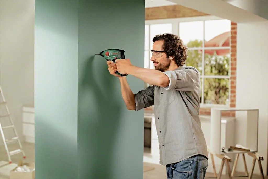 Bosch uneo akkus fúrókalapács + fúrótokmány 1x2,5 Ah kofferben ...